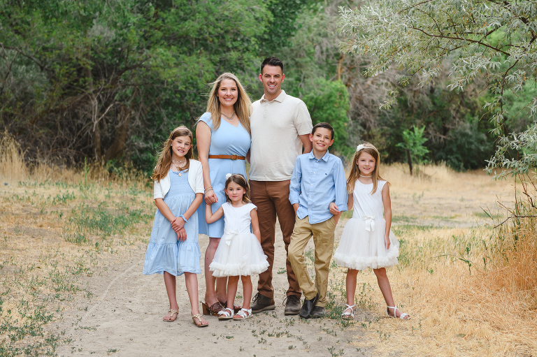 Utah Extended Family Photography at Wheeler Farm - Lexi Rae Photography